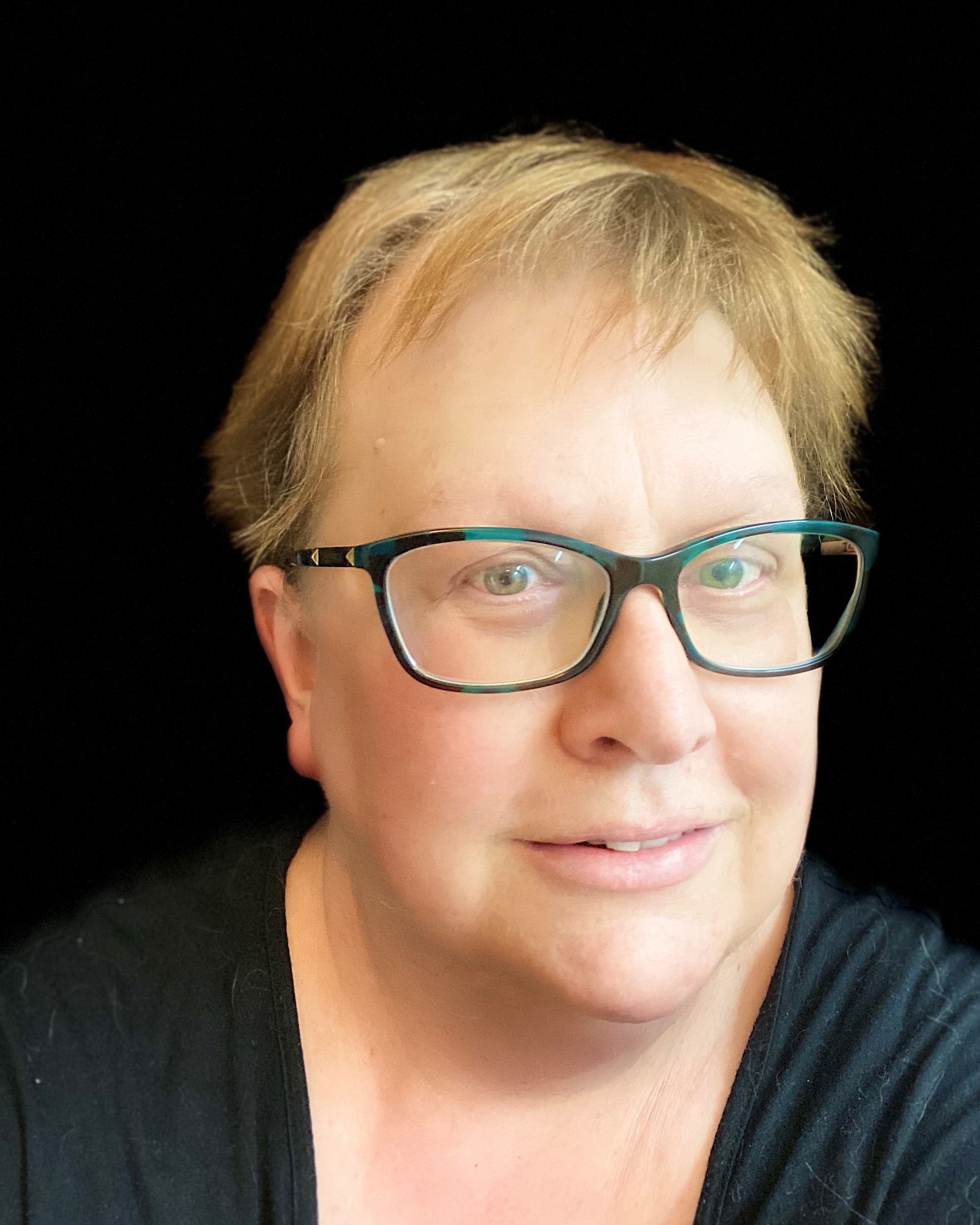 About - Lisa G Hunter